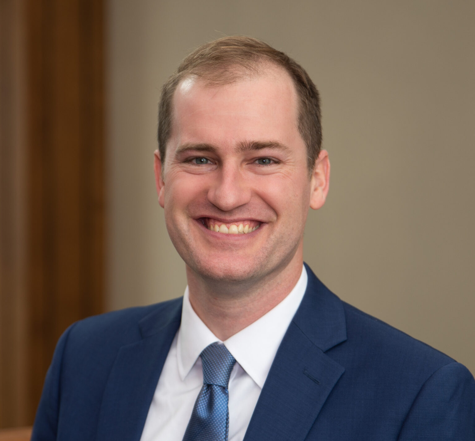 Dr. Colin Penrose: Orthopedic Surgeon– Midwest Center for Joint Replacement